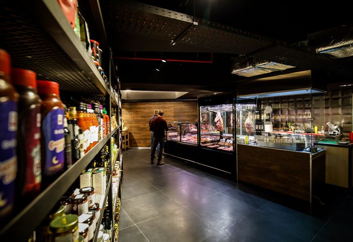 La PALAS s-a inaugurat MEAT CONCEPT STORE, locul unde găsești preparate ...